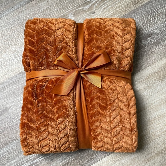 Accents | Autumn Harvest Gift Basket With Orange Accents | Poshmark